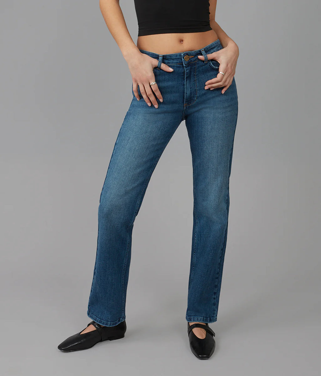 Lola Jeans Denver High Rise Denim Straight Jeans in Dim Sky 2 – Terra ...